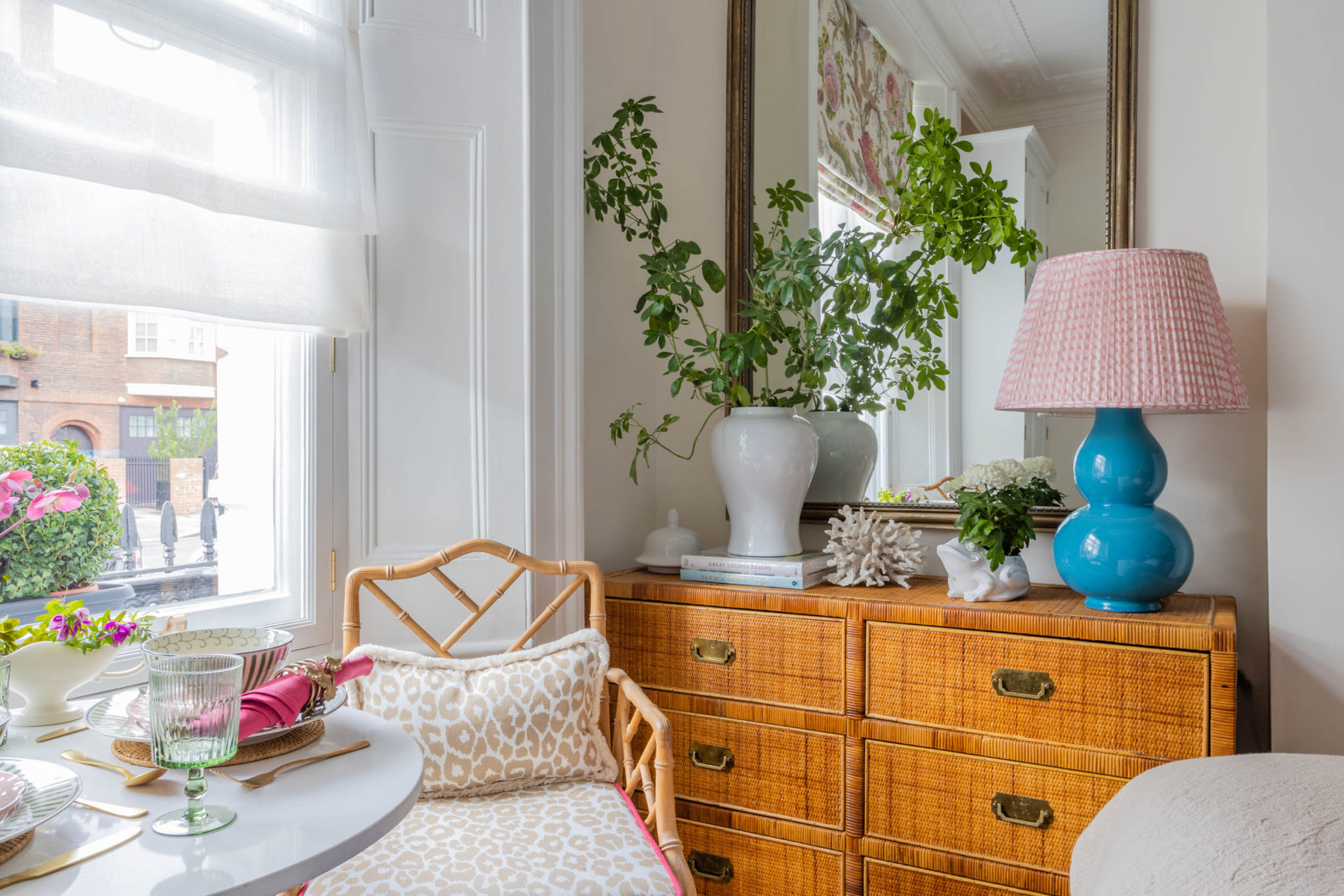 Studio Apartment, Chelsea - Sean Symington